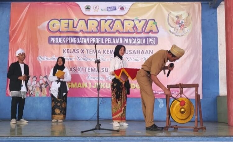 SMAN 1 JEKULO - Sekolah Digital